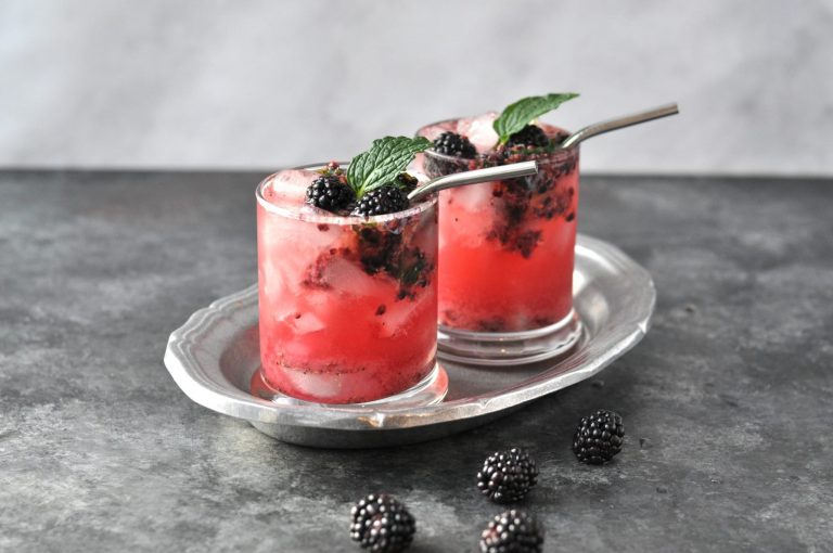 40 Delicious (alcoholic) Drinks That Use Mint: Put your Garden Mint to ...