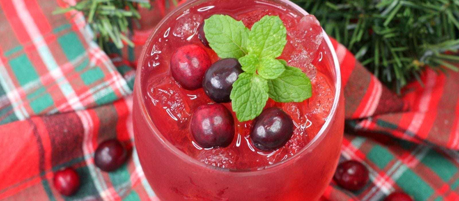 Cranberry Cocktails for Christmas - Aspiring Winos