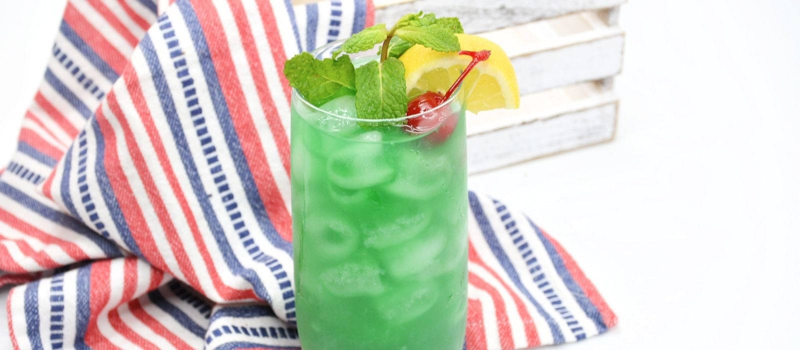 Disney Epcot Welsh Dragon Cocktail Copycat - Aspiring Winos
