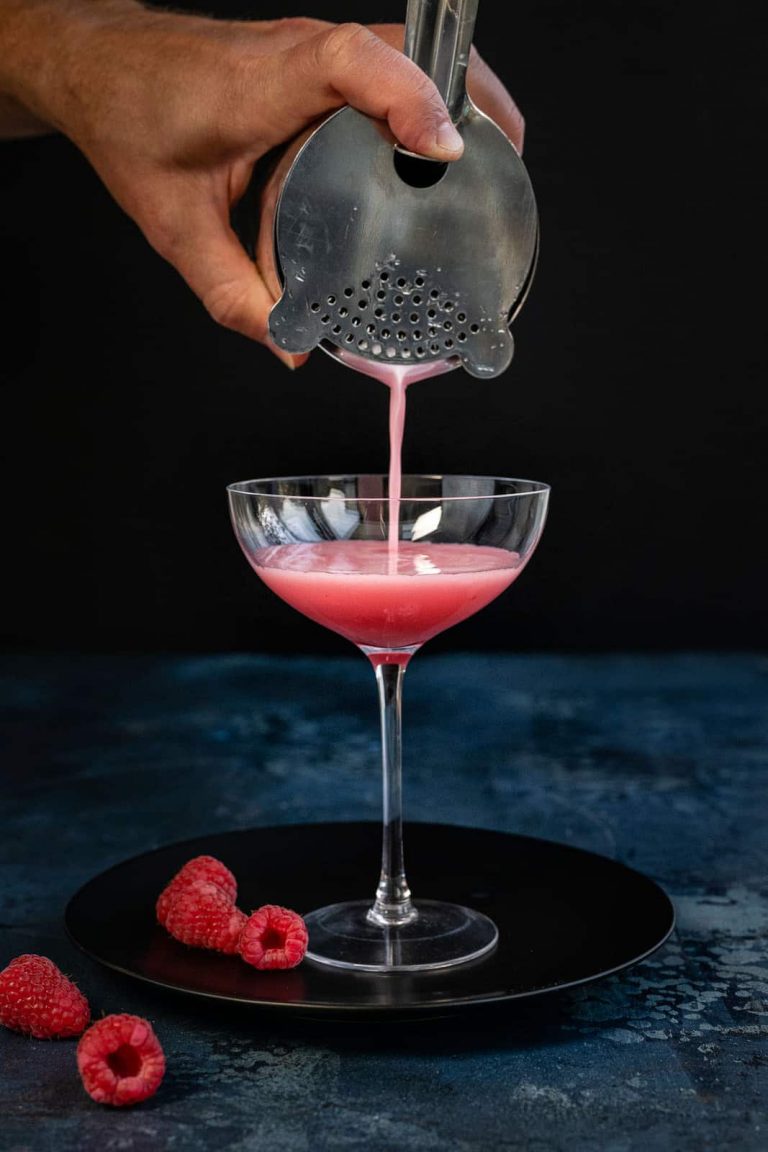 Tart Raspberry Alcoholic Drinks: Our Favorite Recipes - Aspiring Winos