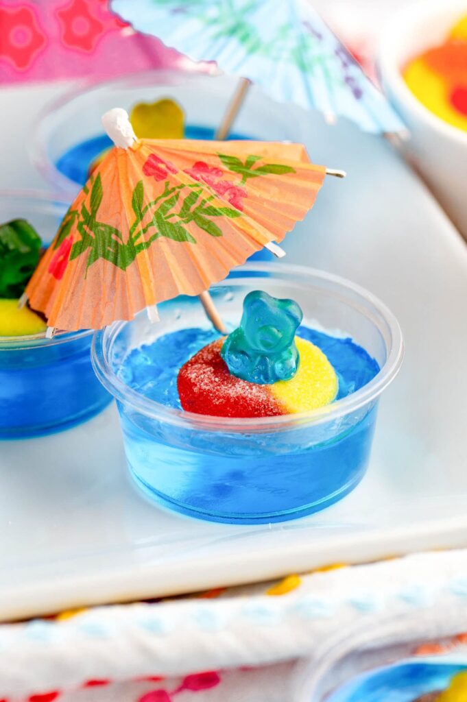 Spice Up Your Summer with These Amazing Pool & Beach Inspired Jello ...