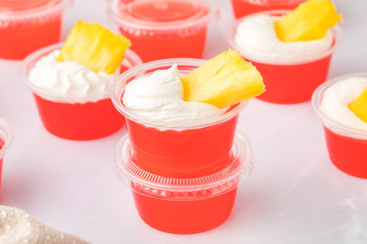 Spice Up Your Summer with These Amazing Pool & Beach Inspired Jello ...