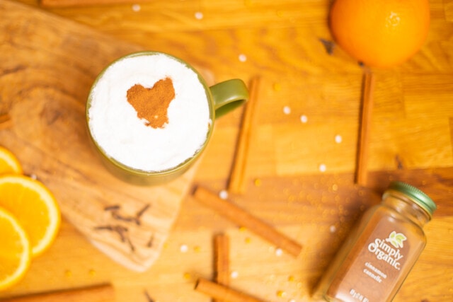 Super-Easy Spicy Mulled Cider with a Kick - Aspiring Winos