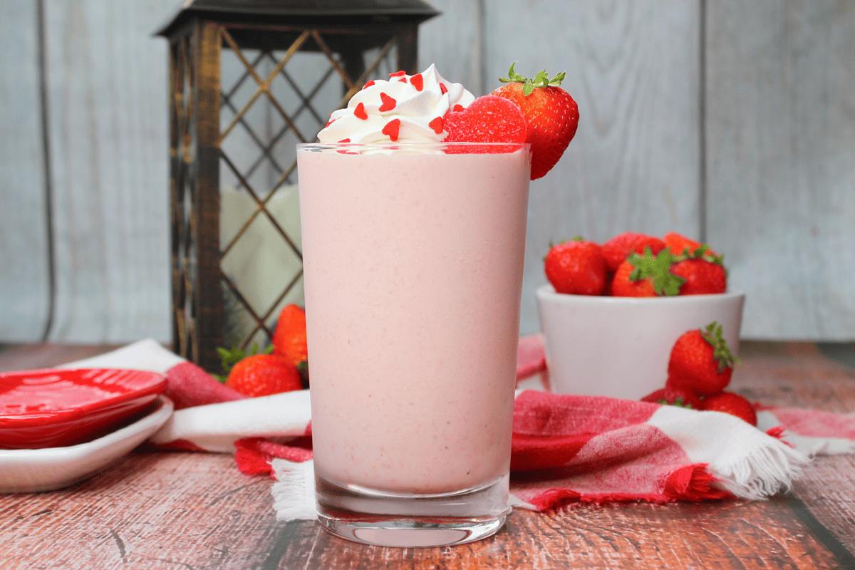 Pretty in Pink: The Best Pink Cocktail Recipes - Aspiring Winos