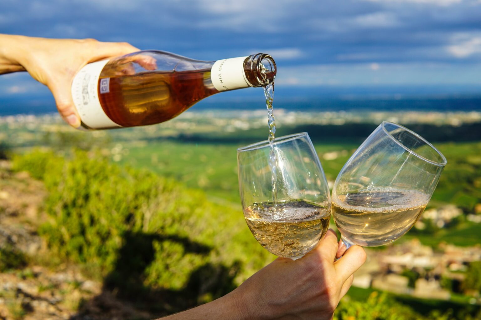 Instagram Wine Photo Tips to Make Your Feed Pop - Aspiring Winos