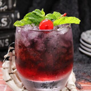 Black Widow Cocktail Recipe - Aspiring Winos