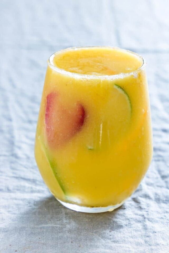 Mango Drinks - Your New Fav Cocktail - Aspiring Winos